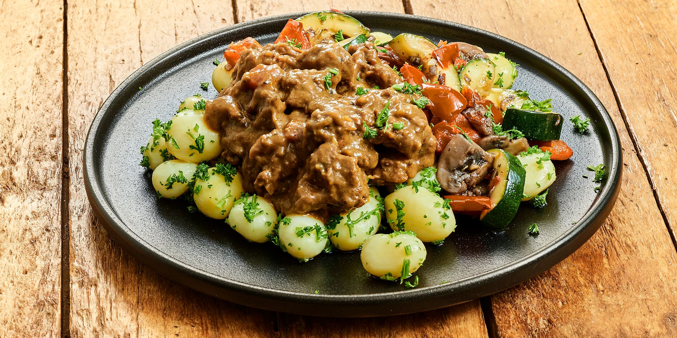 Ierse stoofpot van rundvlees met kriel en groenten | Uitgekookt