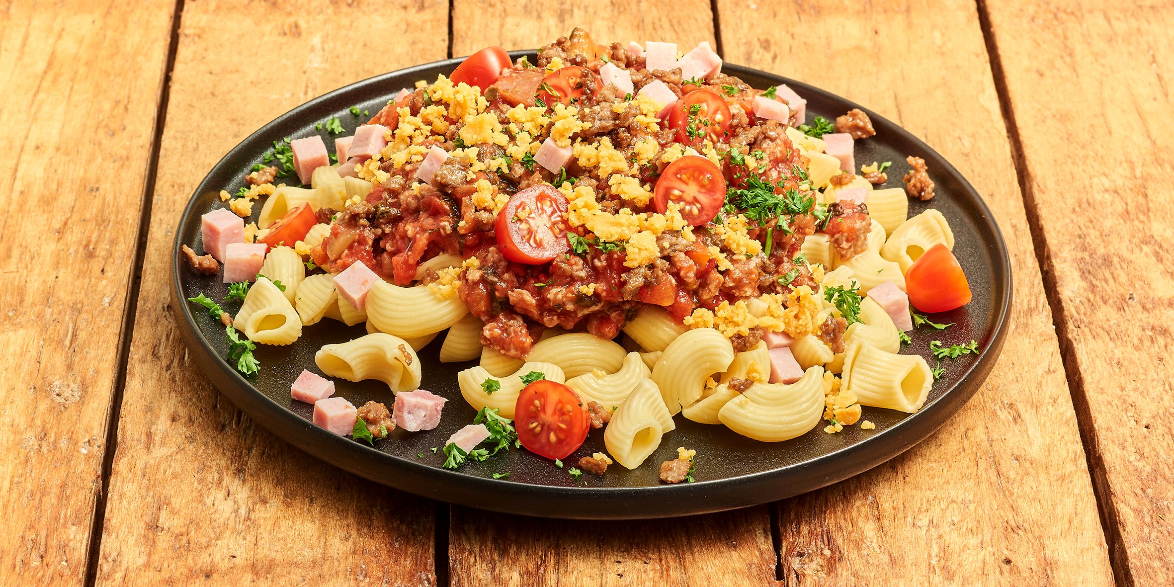 Macaroni met hamblokjes en kaas | Uitgekookt