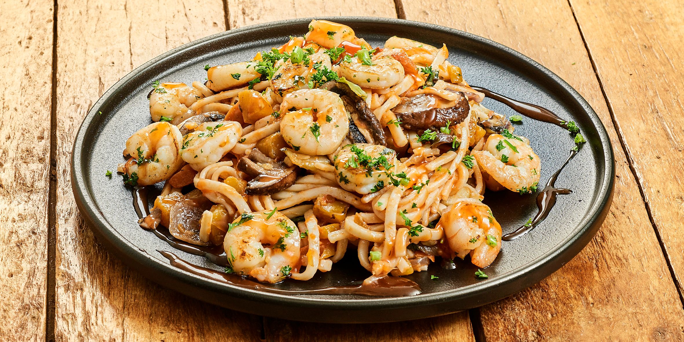 Gamba's met noedels en zoetzure saus | Uitgekookt