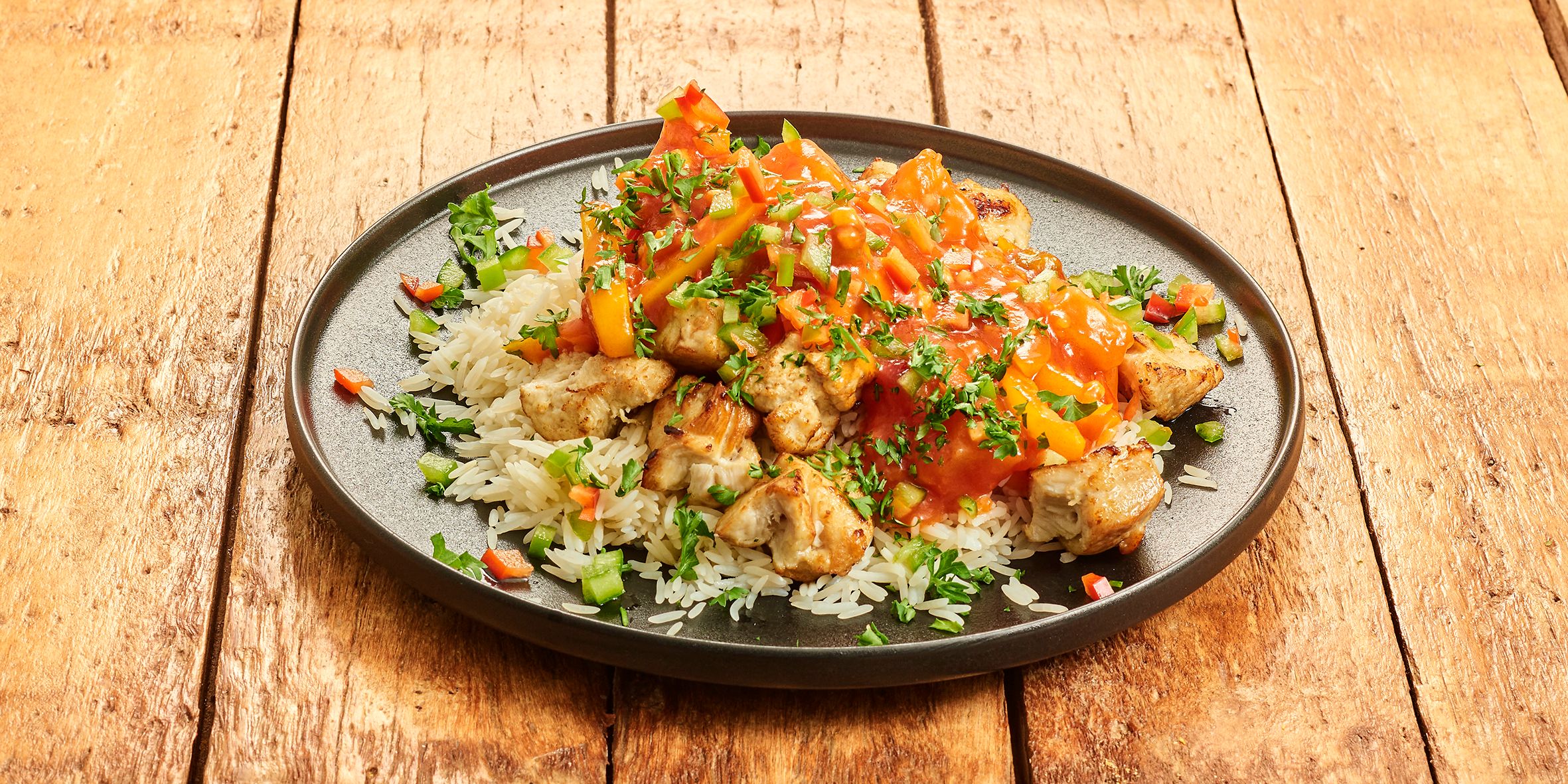 Vegetarische kip pilav met perzik, paprika en rijst | Uitgekookt